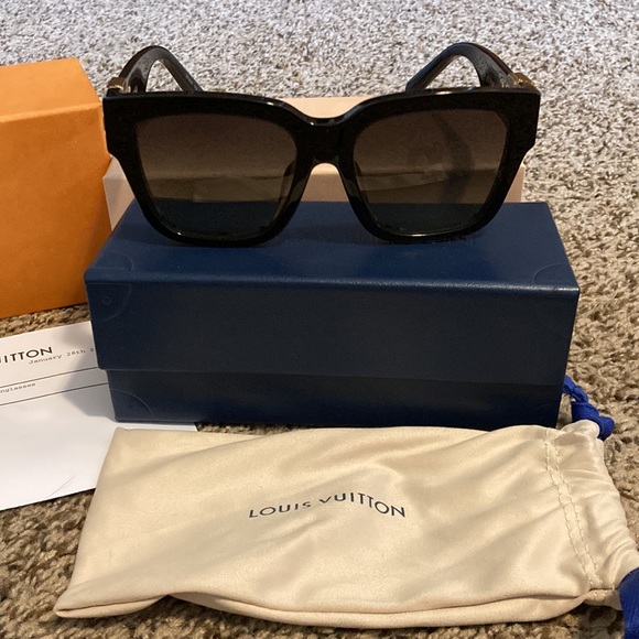 Louis Vuitton | Accessories | Copy Lv Link Pm Square Sunglasses | Poshmark